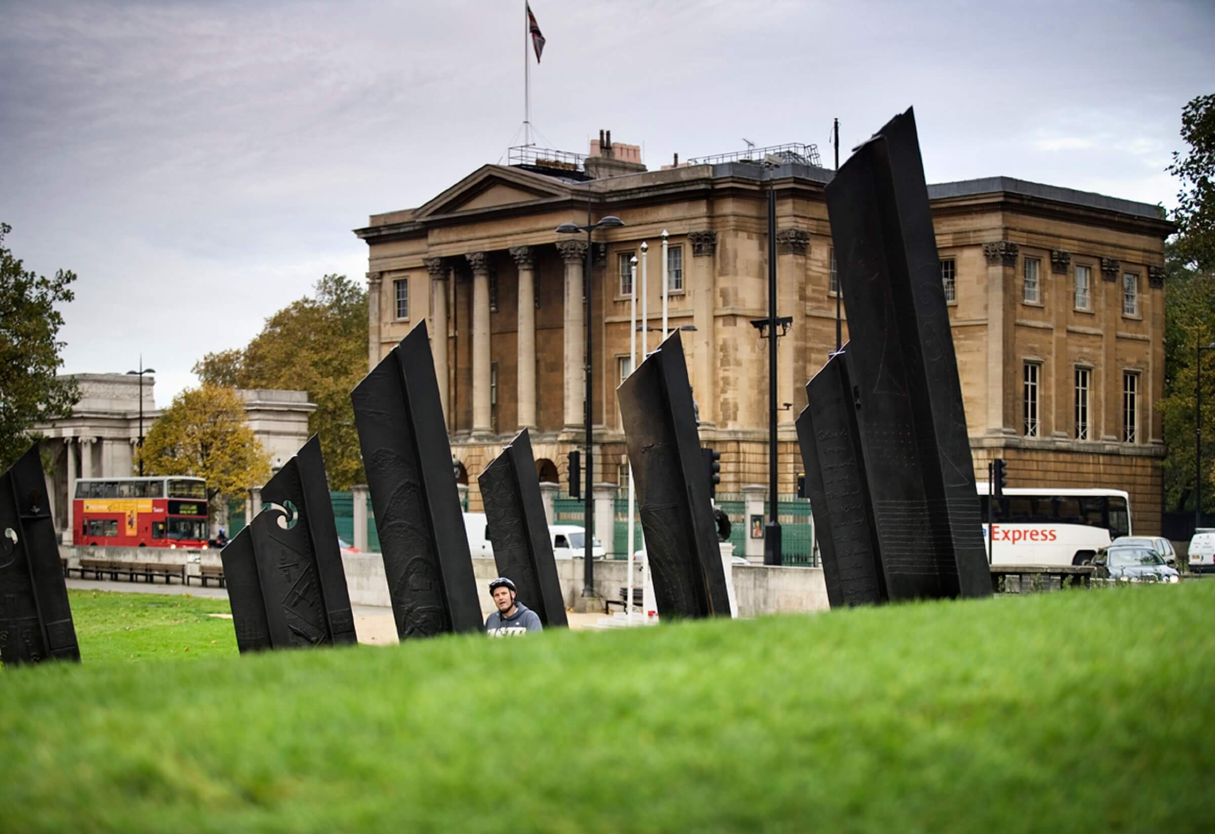 Southern Stand: The New Zealand Memorial | Paul Dibble